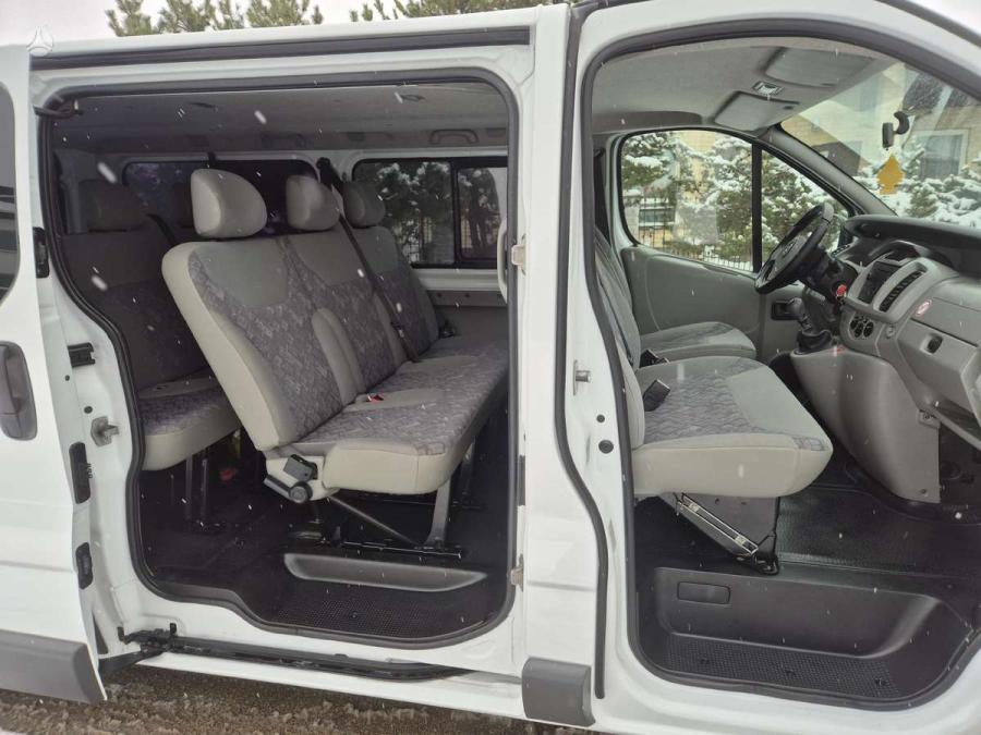 Balts Opel Vivaro 2005 Marijampole, ar dzinēja tilpumu 1.90 L un nobraukumu 265 tūkst. km par 6150 €, foto 9 vietnē AUTOMOTO.COM.LV