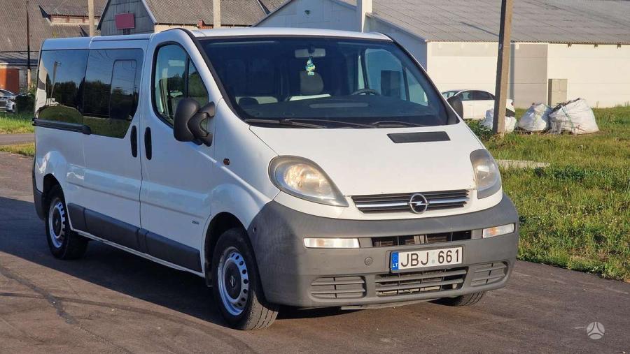 Balts Opel Vivaro 2005 Kauņa, ar dzinēja tilpumu 1.87 L un nobraukumu 408 tūkst. km par 3690 €, foto 9 vietnē AUTOMOTO.COM.LV