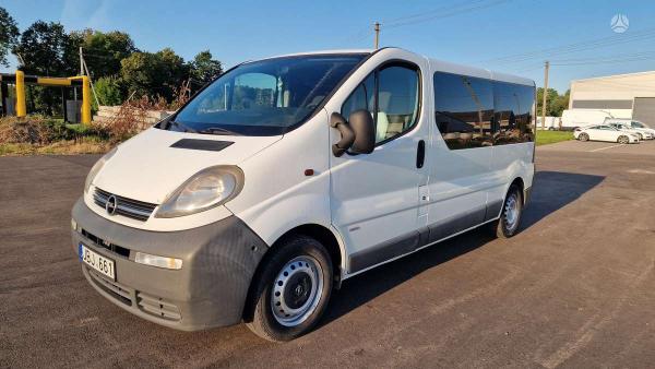 White Opel Vivaro 2005 in Kaunas, with an engine capacity of 1.87 L and mileage of 408 thousand km for 3390 €, photo 6 on AUTOMOTO.COM.LV