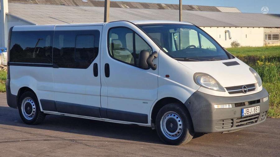 Balts Opel Vivaro 2005 Kauņa, ar dzinēja tilpumu 1.87 L un nobraukumu 408 tūkst. km par 3300 €, foto 6 vietnē AUTOMOTO.COM.LV