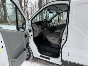 White Opel Vivaro 2006 in Kelme, with an engine capacity of 1.60 L and mileage of 379 thousand km for 3200 €, photo 15 on AUTOMOTO.COM.LV