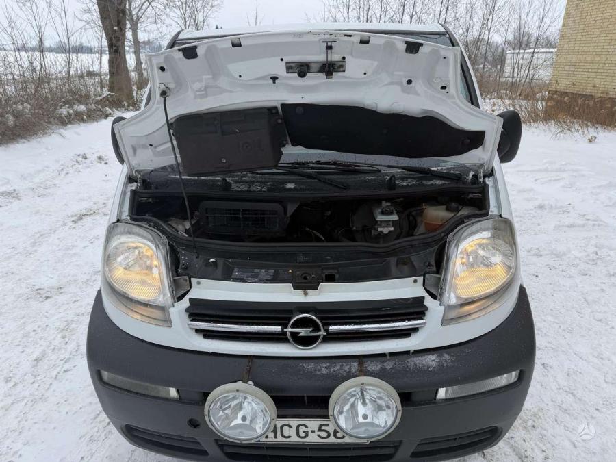 White Opel Vivaro 2006 in Kelme, with an engine capacity of 1.60 L and mileage of 379 thousand km for 3200 €, photo 21 on AUTOMOTO.COM.LV