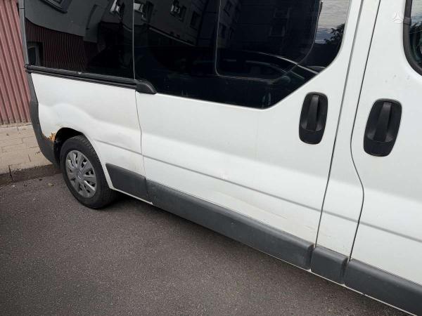 Opel Vivaro 2006 Viļņa vietnē Balts Opel Vivaro 2006 Viļņa, ar dzinēja tilpumu 1.90 L un nobraukumu 341 tūkst. km par 3100 €, foto 8 vietnē AUTOMOTO.COM.LV