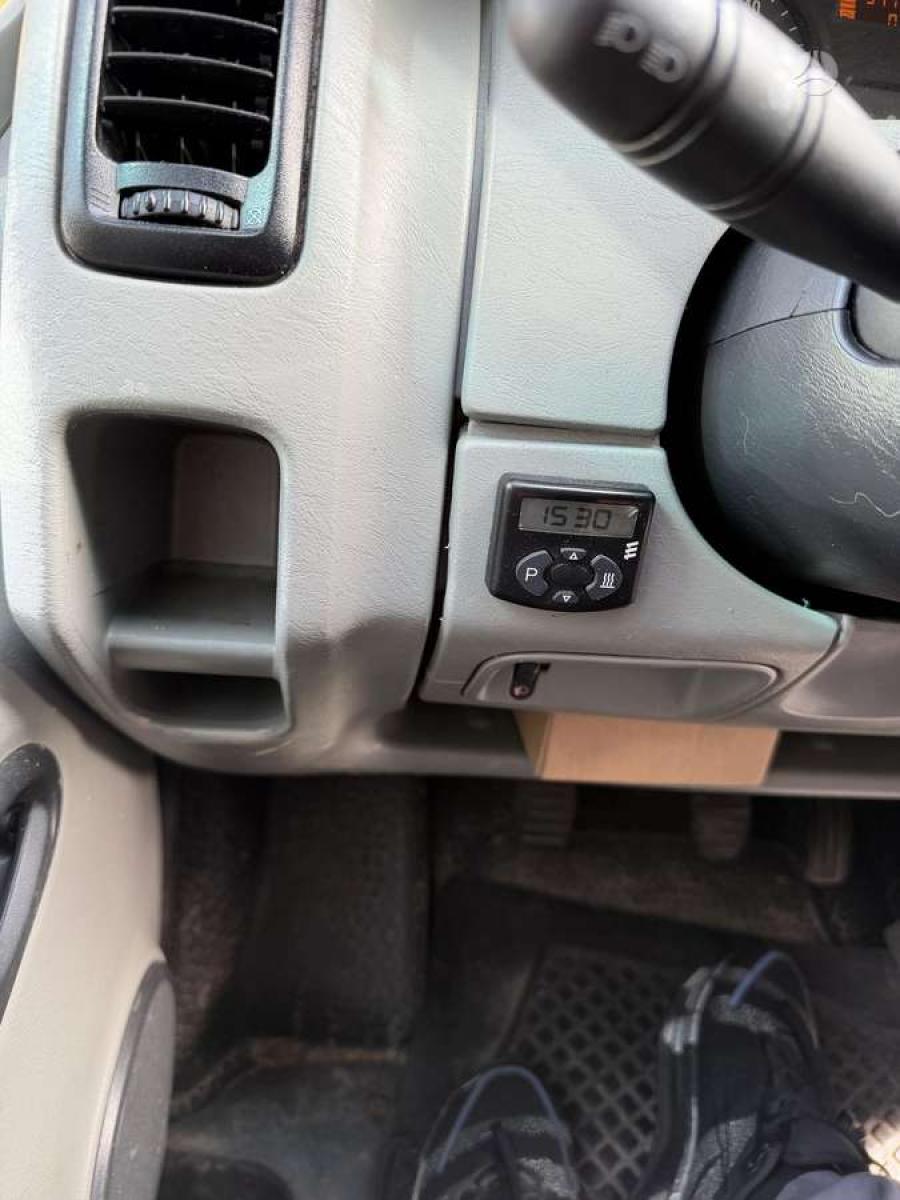 Balts Opel Vivaro 2006 Viļņa, ar dzinēja tilpumu 1.90 L un nobraukumu 341 tūkst. km par 3100 €, foto 16 vietnē AUTOMOTO.COM.LV