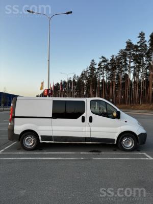 Balts Opel Vivaro 2007 Rīga, ar dzinēja tilpumu 2.00 L un nobraukumu 297 tūkst. km par 4200 €, foto 4 vietnē AUTOMOTO.COM.LV