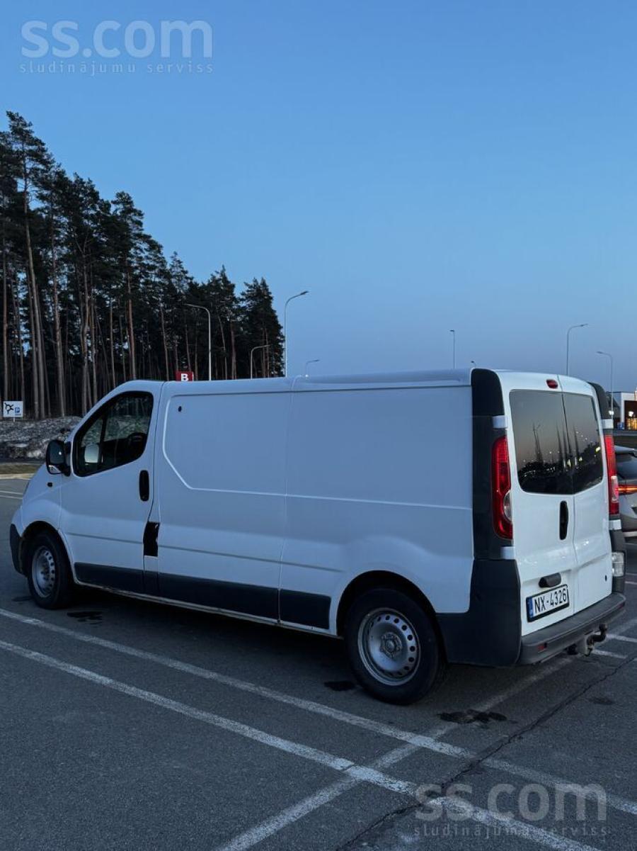 Balts Opel Vivaro 2007 Rīga, ar dzinēja tilpumu 2.00 L un nobraukumu 297 tūkst. km par 4200 €, foto 6 vietnē AUTOMOTO.COM.LV