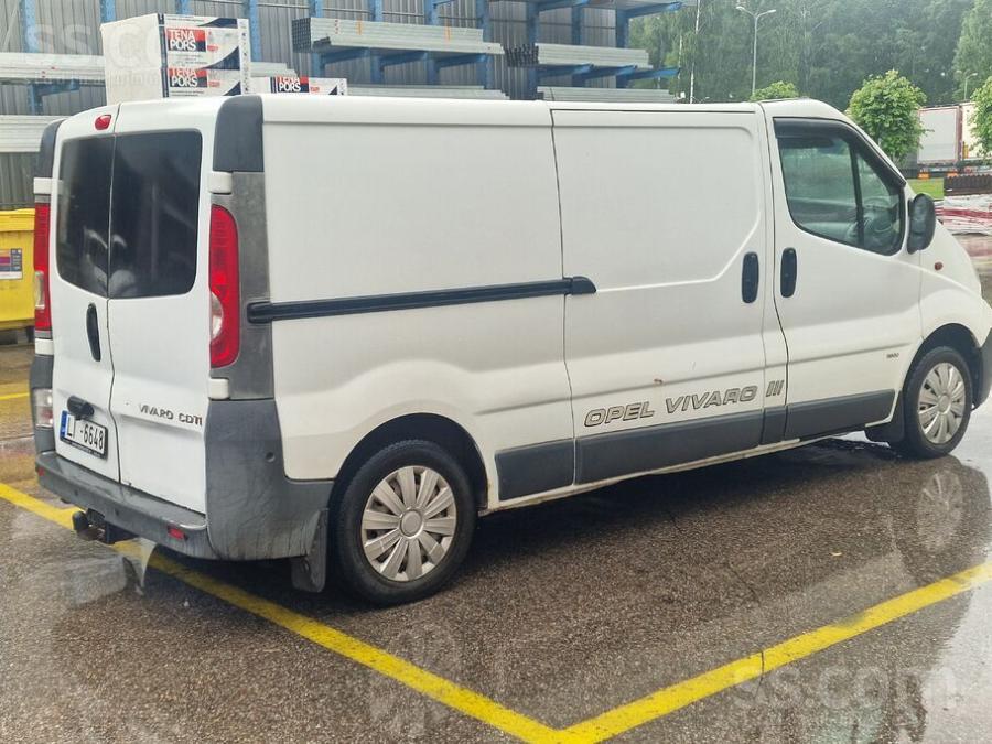 Balts Opel Vivaro 2007 Rīga, ar dzinēja tilpumu 2.00 L un nobraukumu 280 tūkst. km par 4100 €, foto 5 vietnē AUTOMOTO.COM.LV