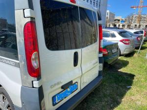 Balts Opel Vivaro 2007 Viļņa, ar dzinēja tilpumu 2.00 L un nobraukumu 405 tūkst. km par 3000 €, foto 6 vietnē AUTOMOTO.COM.LV