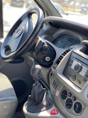Balts Opel Vivaro 2007 Viļņa, ar dzinēja tilpumu 2.00 L un nobraukumu 405 tūkst. km par 3000 €, foto 8 vietnē AUTOMOTO.COM.LV