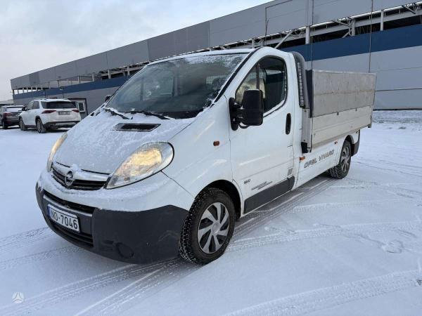 White Opel Vivaro 2008 in Daugavpils, with an engine capacity of 2.00 L and mileage of 243 thousand km for 4750 €, photo 1 on AUTOMOTO.COM.LV