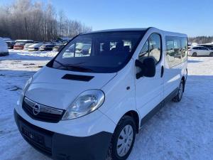 White Opel Vivaro 2008 in Utena, with an engine capacity of 2.00 L and mileage of 237 thousand km for 6850 €, photo 10 on AUTOMOTO.COM.LV