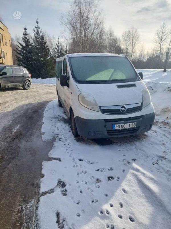 White Opel Vivaro 2008 in Vilnius, with an engine capacity of 2.00 L and mileage of 350 thousand km for 1850 €, photo 1 on AUTOMOTO.COM.LV