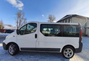 White Opel Vivaro 2008 in Pakruojis, with an engine capacity of 2.00 L and mileage of 348 thousand km for 5400 €, photo 2 on AUTOMOTO.COM.LV
