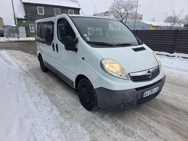 White Opel Vivaro 2009 in Taurage, with an engine capacity of 2.00 L and mileage of 272 thousand km for 5500 €, photo 1 on AUTOMOTO.COM.LV