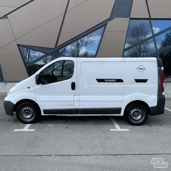 Balts Opel Vivaro 2009 Šauļi, ar dzinēja tilpumu 2.00 L un nobraukumu 400 tūkst. km par 2999 €, foto 2 vietnē AUTOMOTO.COM.LV