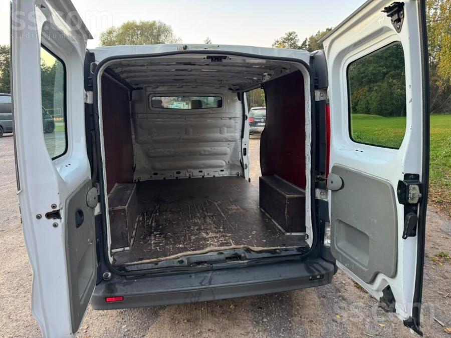 White Opel Vivaro 2009 in Limbazi, with an engine capacity of 2.00 L and mileage of 353 thousand km for 4000 €, photo 3 on AUTOMOTO.COM.LV