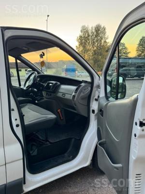 White Opel Vivaro 2009 in Limbazi, with an engine capacity of 2.00 L and mileage of 353 thousand km for 4000 €, photo 8 on AUTOMOTO.COM.LV