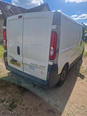 White Opel Vivaro 2010 in Utena, with an engine capacity of 2.00 L and mileage of 258 thousand km for 2300 €, photo 7 on AUTOMOTO.COM.LV