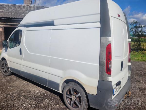 Opel Vivaro 2011 Rīga vietnē Balts Opel Vivaro 2011 Rīga, ar dzinēja tilpumu 2.50 L un nobraukumu 396 tūkst. km par 4500 €, foto 5 vietnē AUTOMOTO.COM.LV