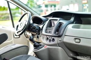 White Opel Vivaro 2012 in Kretinga, with an engine capacity of 2.00 L and mileage of 365 thousand km for 7250 €, photo 11 on AUTOMOTO.COM.LV