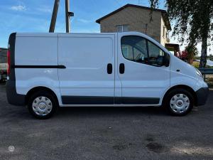 Balts Opel Vivaro 2012 Raseiniai, ar dzinēja tilpumu 2.00 L un nobraukumu 245 tūkst. km par 3950 €, foto 5 vietnē AUTOMOTO.COM.LV