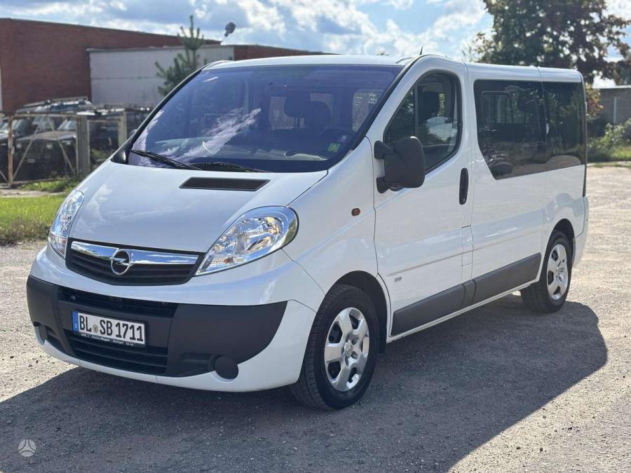 Balts Opel Vivaro 2012 Utena, ar dzinēja tilpumu 2.00 L un nobraukumu 208 tūkst. km par 9650 €, foto 3 vietnē AUTOMOTO.COM.LV
