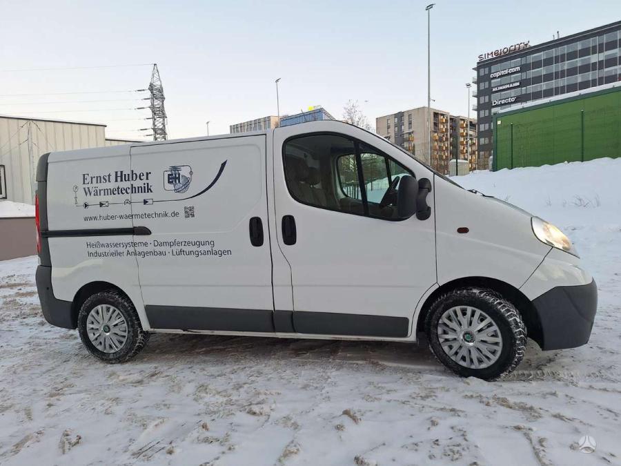 White Opel Vivaro 2014 in Vilnius, with an engine capacity of 2.00 L and mileage of 271 thousand km for 5700 €, photo 2 on AUTOMOTO.COM.LV