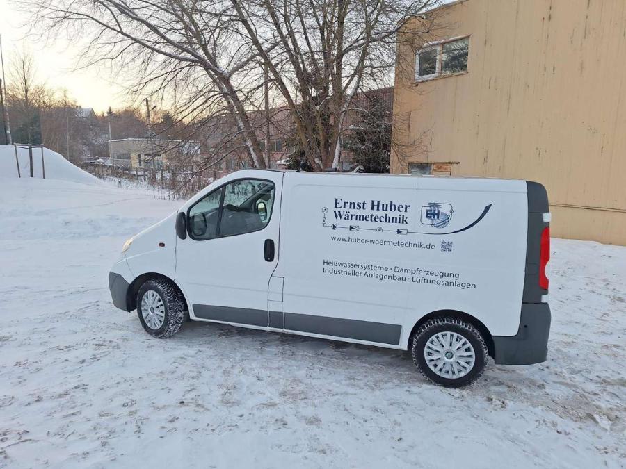 White Opel Vivaro 2014 in Vilnius, with an engine capacity of 2.00 L and mileage of 271 thousand km for 5700 €, photo 14 on AUTOMOTO.COM.LV
