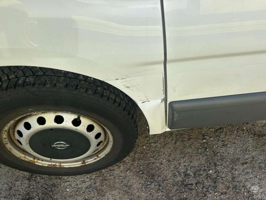 Balts Opel Vivaro 2014 Kauņa, ar dzinēja tilpumu 2.00 L un nobraukumu 77 tūkst. km par 7400 €, foto 8 vietnē AUTOMOTO.COM.LV