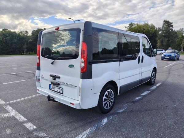 White Opel Vivaro 2014 in Panevezys, with an engine capacity of 2.00 L and mileage of 355 thousand km for 7499 €, photo 6 on AUTOMOTO.COM.LV
