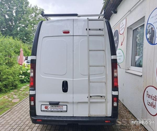 White Opel Vivaro 2016 in Riga, with an engine capacity of 1.60 L and mileage of 0 thousand km for 15448 €, photo 6 on AUTOMOTO.COM.LV