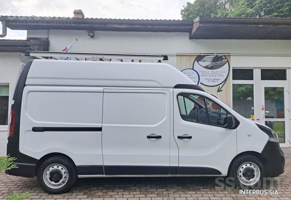 White Opel Vivaro 2016 in Riga, with an engine capacity of 1.60 L and mileage of 0 thousand km for 15448 €, photo 7 on AUTOMOTO.COM.LV
