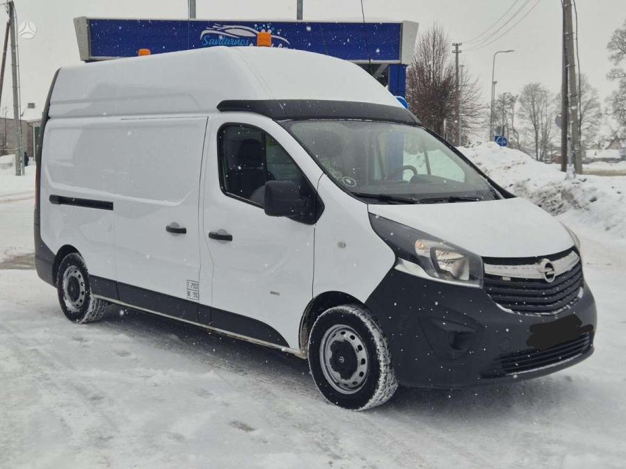 White Opel Vivaro 2016 in Taurage, with an engine capacity of 1.60 L and mileage of 84 thousand km for 7900 €, photo 4 on AUTOMOTO.COM.LV
