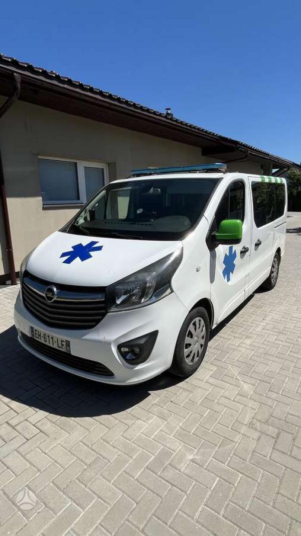Balts Opel Vivaro 2016 Panevēža, ar dzinēja tilpumu 1.60 L un nobraukumu 360 tūkst. km par 6200 €, foto 1 vietnē AUTOMOTO.COM.LV