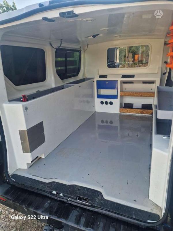 Balts Opel Vivaro 2016 Kauņa, ar dzinēja tilpumu 1.60 L un nobraukumu 294 tūkst. km par 3500 €, foto 10 vietnē AUTOMOTO.COM.LV