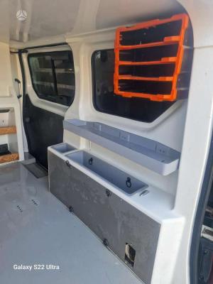 White Opel Vivaro 2016 in Kaunas, with an engine capacity of 1.60 L and mileage of 294 thousand km for 3500 €, photo 13 on AUTOMOTO.COM.LV