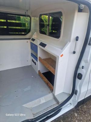 White Opel Vivaro 2016 in Kaunas, with an engine capacity of 1.60 L and mileage of 294 thousand km for 3500 €, photo 14 on AUTOMOTO.COM.LV