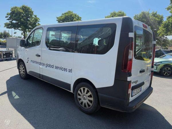 Balts Opel Vivaro 2016 Šauļi, ar dzinēja tilpumu 1.60 L un nobraukumu 300 tūkst. km par 8700 €, foto 6 vietnē AUTOMOTO.COM.LV