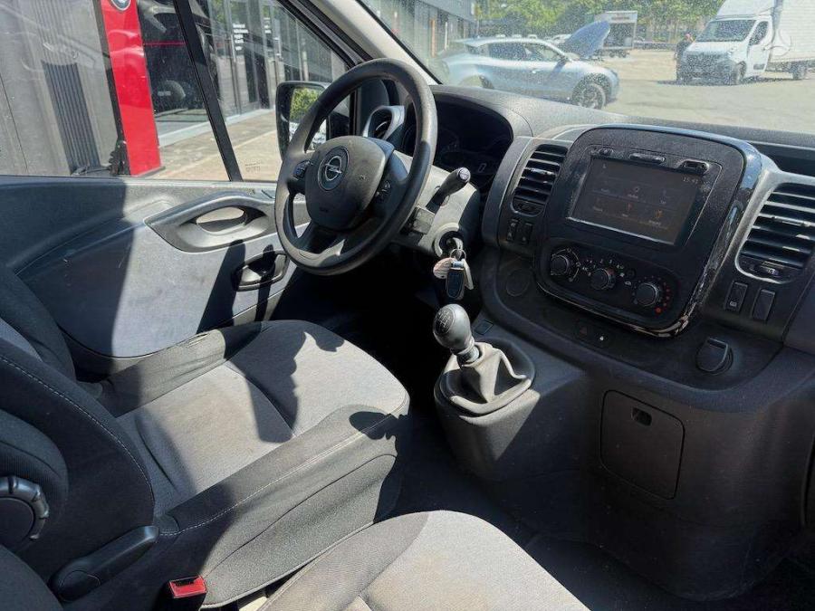 Balts Opel Vivaro 2016 Šauļi, ar dzinēja tilpumu 1.60 L un nobraukumu 300 tūkst. km par 8700 €, foto 10 vietnē AUTOMOTO.COM.LV