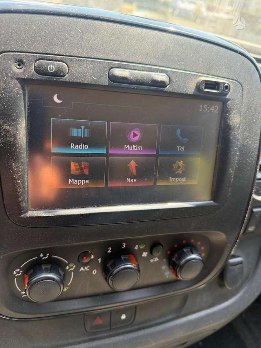 Balts Opel Vivaro 2016 Šauļi, ar dzinēja tilpumu 1.60 L un nobraukumu 300 tūkst. km par 8700 €, foto 14 vietnē AUTOMOTO.COM.LV