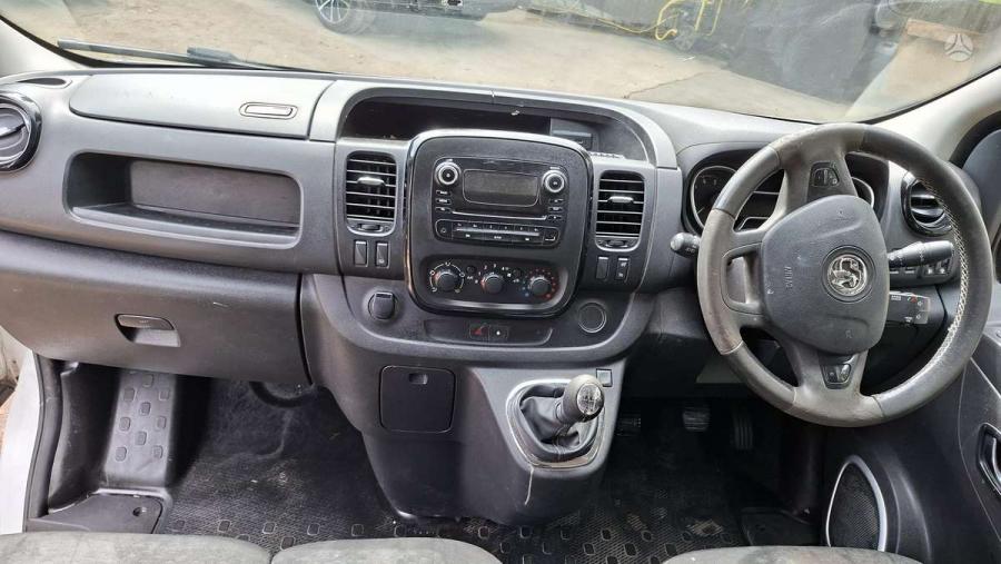Balts Opel Vivaro 2016 Šauļi, ar dzinēja tilpumu 1.60 L un nobraukumu 174 tūkst. km par 2700 €, foto 12 vietnē AUTOMOTO.COM.LV