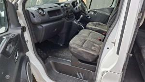 Balts Opel Vivaro 2016 Šauļi, ar dzinēja tilpumu 1.60 L un nobraukumu 174 tūkst. km par 2700 €, foto 13 vietnē AUTOMOTO.COM.LV