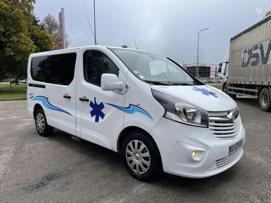 Balts Opel Vivaro 2016 Tauragė, ar dzinēja tilpumu 1.60 L un nobraukumu 346 tūkst. km par 5600 €, foto 4 vietnē AUTOMOTO.COM.LV