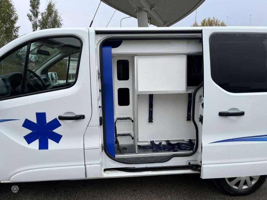 Balts Opel Vivaro 2016 Tauragė, ar dzinēja tilpumu 1.60 L un nobraukumu 346 tūkst. km par 5600 €, foto 8 vietnē AUTOMOTO.COM.LV