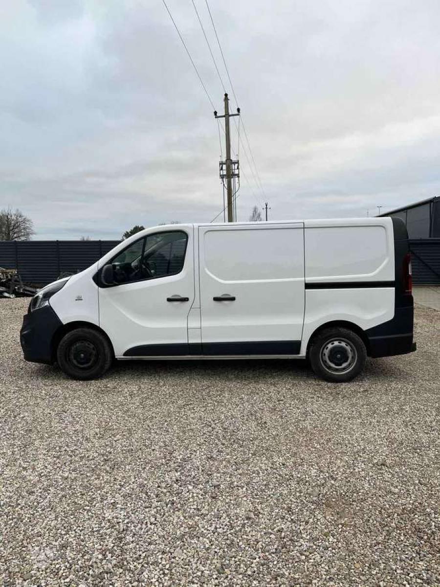 White Opel Vivaro 2017 in Kaunas, with an engine capacity of 1.60 L and mileage of 104 thousand km for 6200 €, photo 3 on AUTOMOTO.COM.LV
