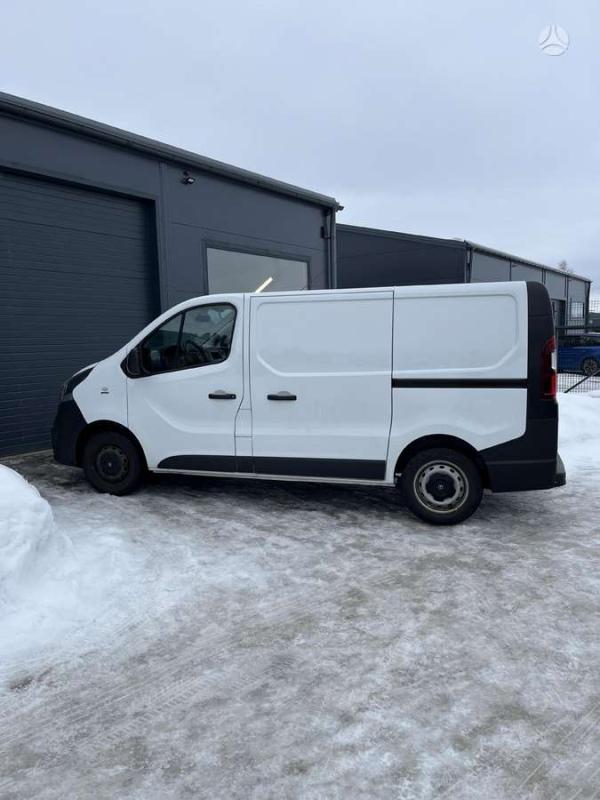 Balts Opel Vivaro 2017 Kauņa, ar dzinēja tilpumu 1.60 L un nobraukumu 104 tūkst. km par 8500 €, foto 4 vietnē AUTOMOTO.COM.LV