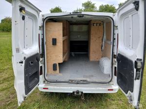 White Opel Vivaro 2017 in Jonava, with an engine capacity of 1.60 L and mileage of 246 thousand km for 6800 €, photo 17 on AUTOMOTO.COM.LV