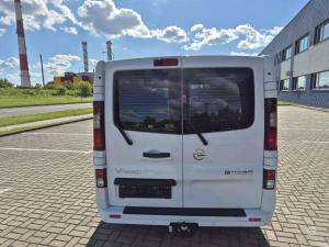 White Opel Vivaro 2017 in Panevezys, with an engine capacity of 1.60 L and mileage of 279 thousand km for 11750 €, photo 9 on AUTOMOTO.COM.LV