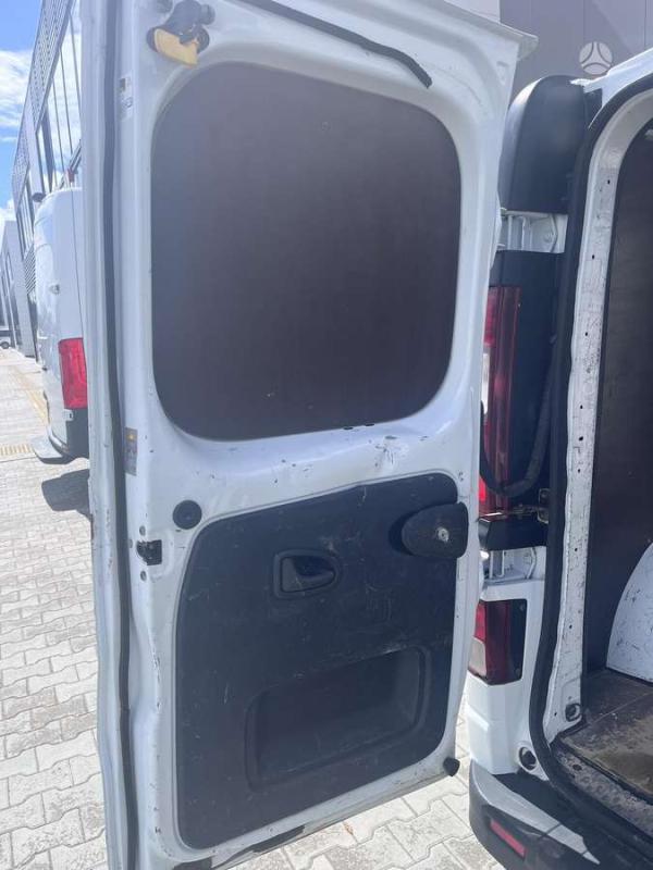 Balts Opel Vivaro 2017 Klaipėda, ar dzinēja tilpumu 1.60 L un nobraukumu 240 tūkst. km par 4900 €, foto 7 vietnē AUTOMOTO.COM.LV