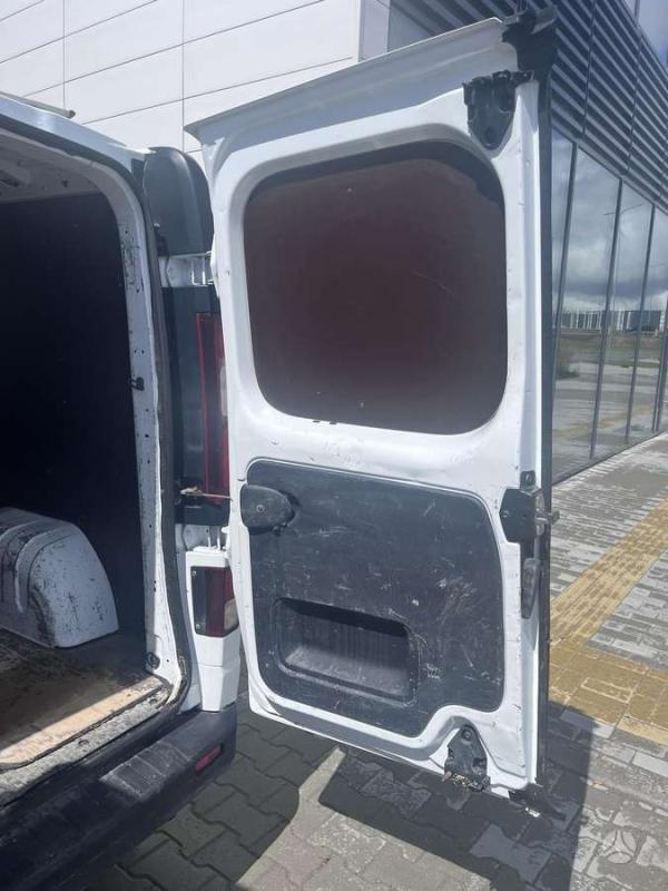 Balts Opel Vivaro 2017 Klaipėda, ar dzinēja tilpumu 1.60 L un nobraukumu 240 tūkst. km par 4900 €, foto 8 vietnē AUTOMOTO.COM.LV